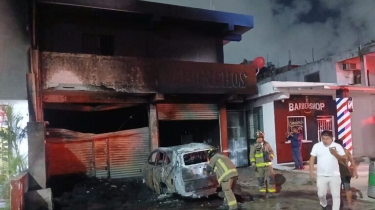 Electrical fault causes fire at Cancun tire shop