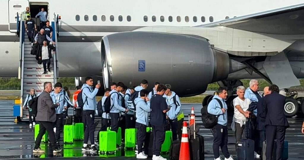 Uruguay National Team Stranded in Cancun Over US Entry Permits